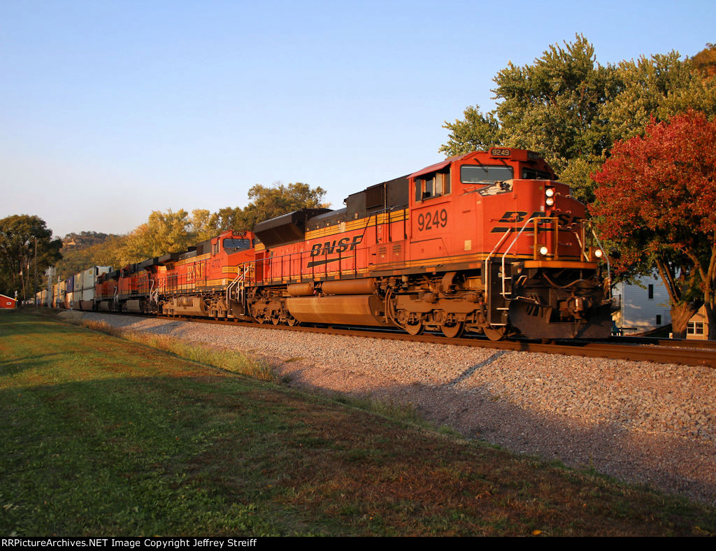 BNSF 9249